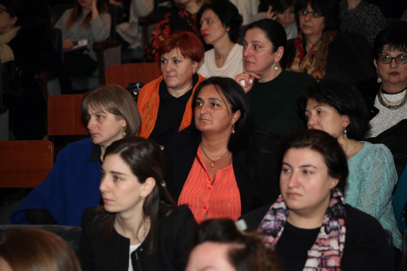 კონფერენცია თემაზე: „პაროდონტისა და პირის ღრუს ლორწოვანის დაავადებების ...